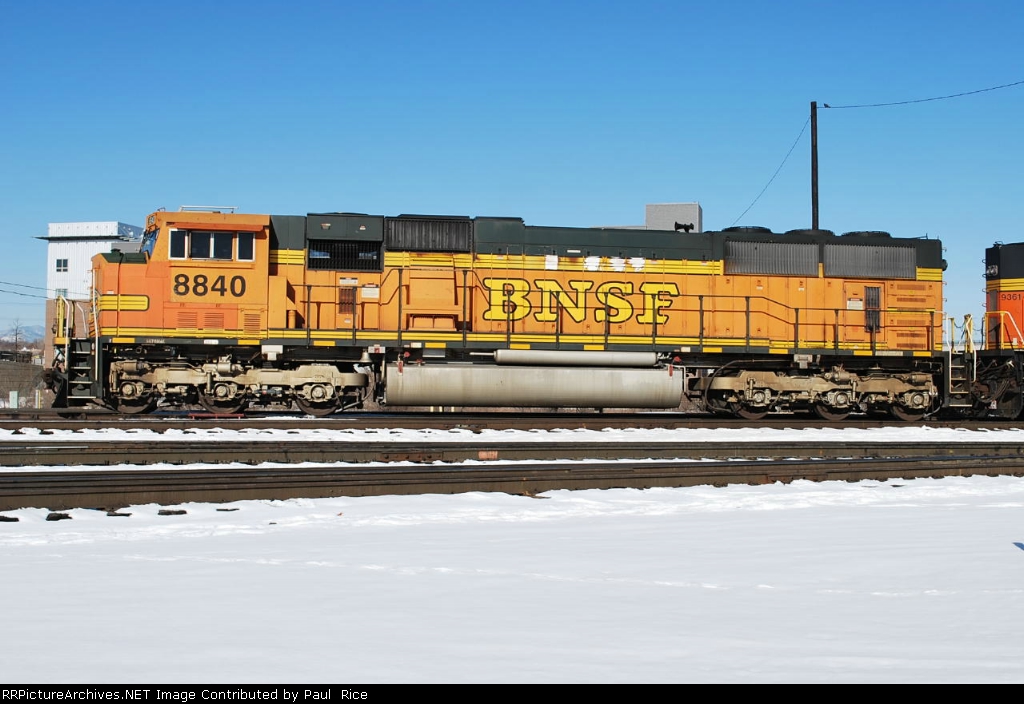 BNSF 8840
